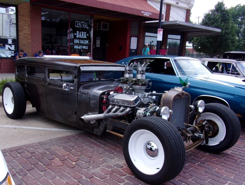 Scenes from Cruise Nite II: Rat Rods – American Car Historian